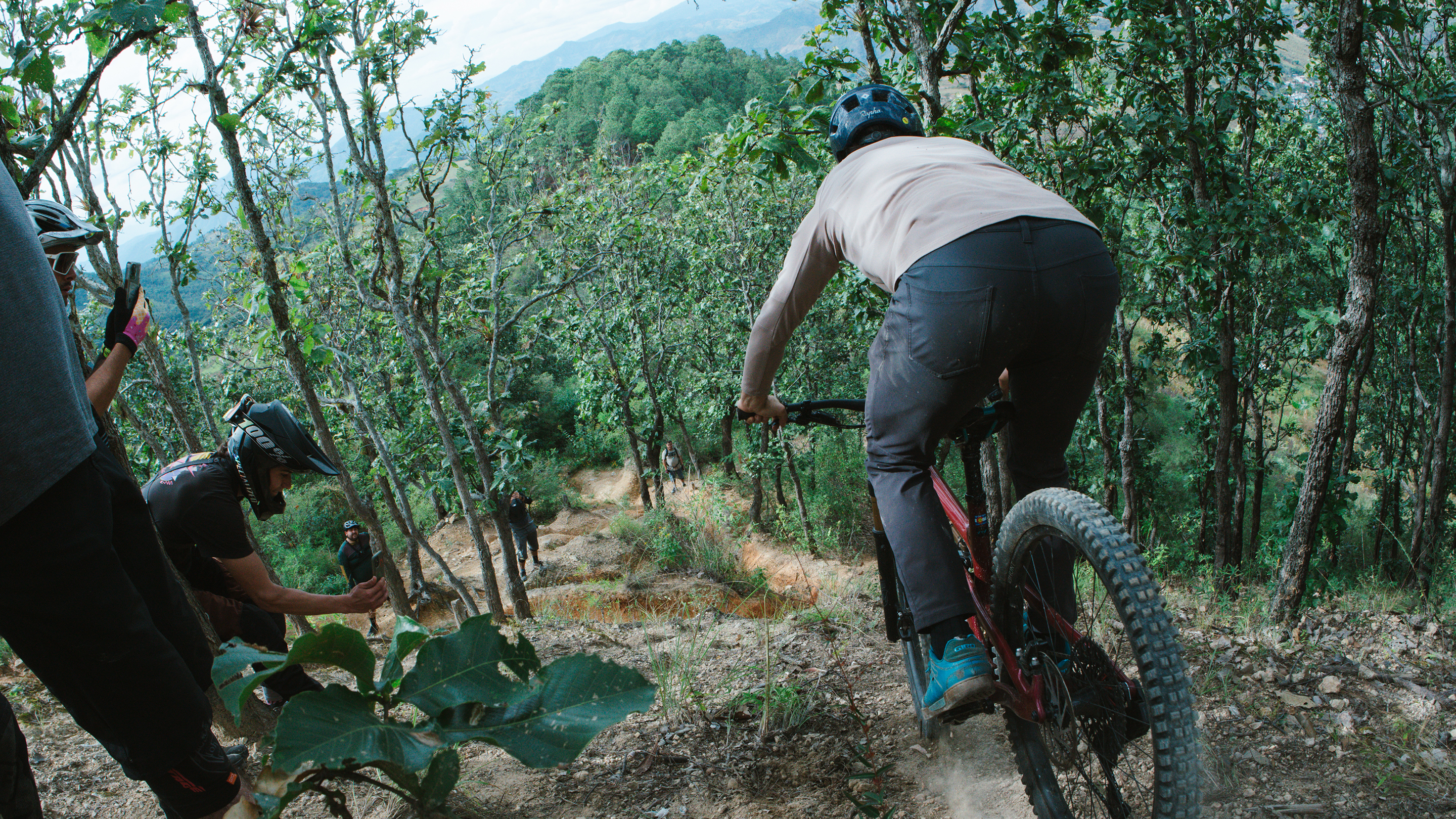 INT'L Gathering Mexico - Yeti Cycles