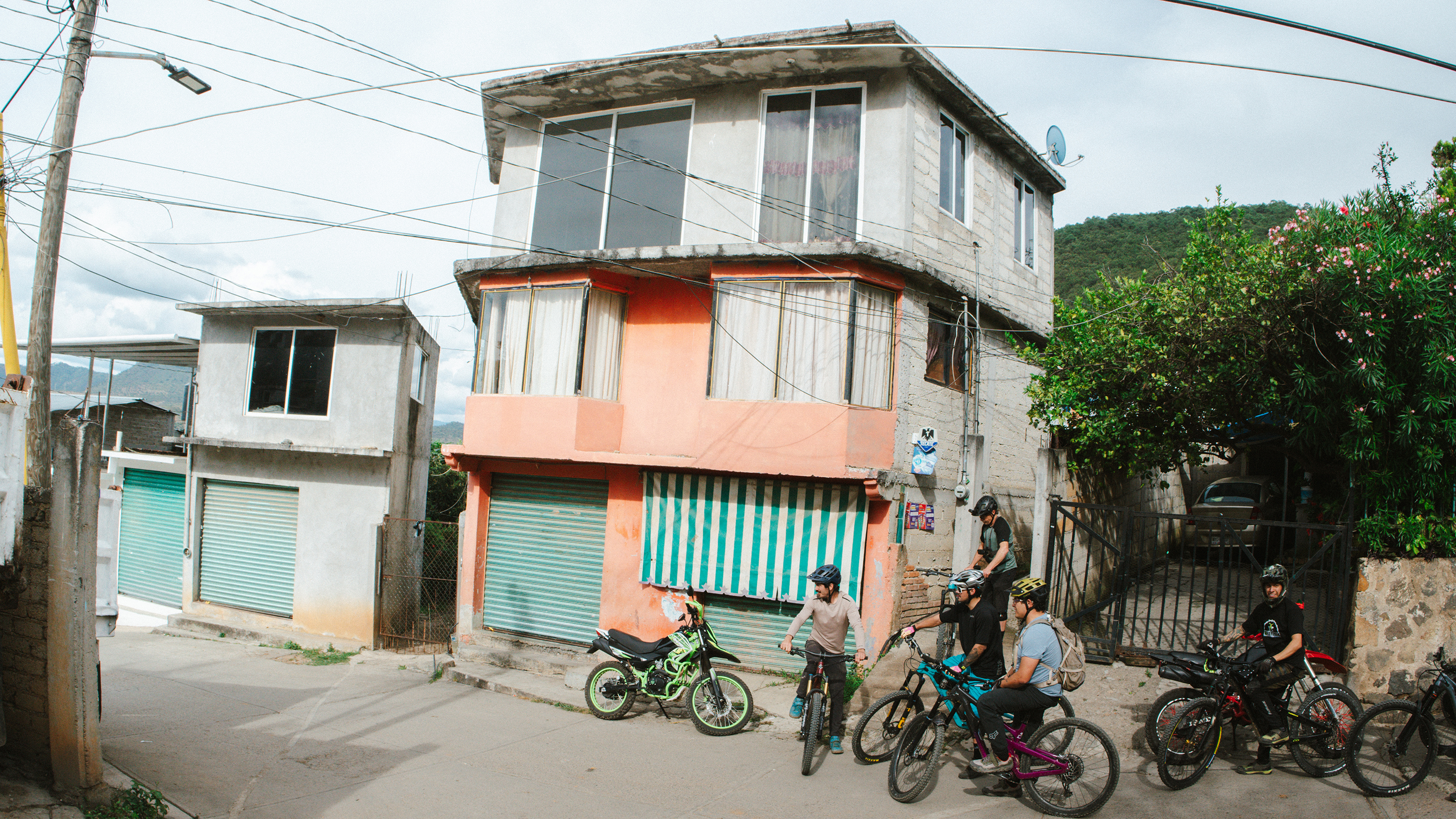 INT'L Gathering Mexico - Yeti Cycles