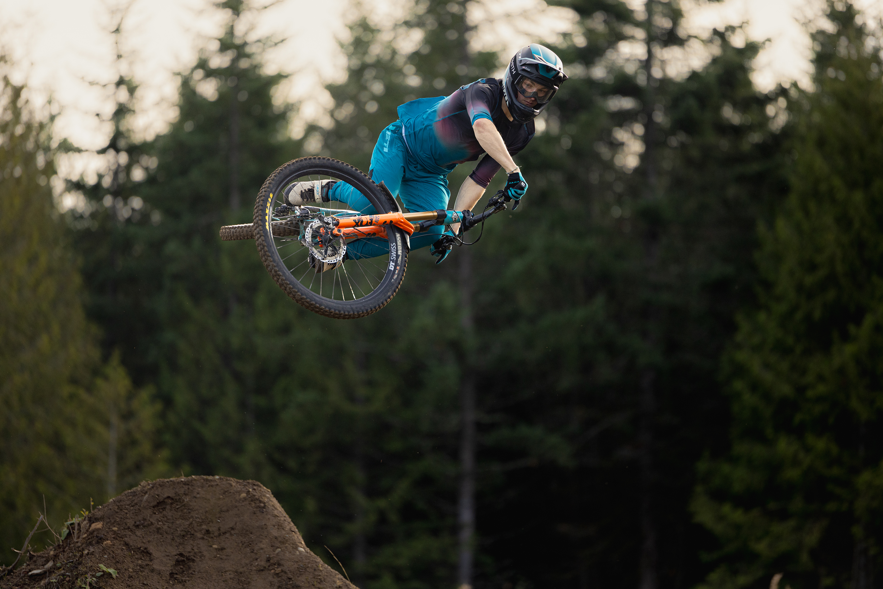 Race Collection - Yeti Cycles