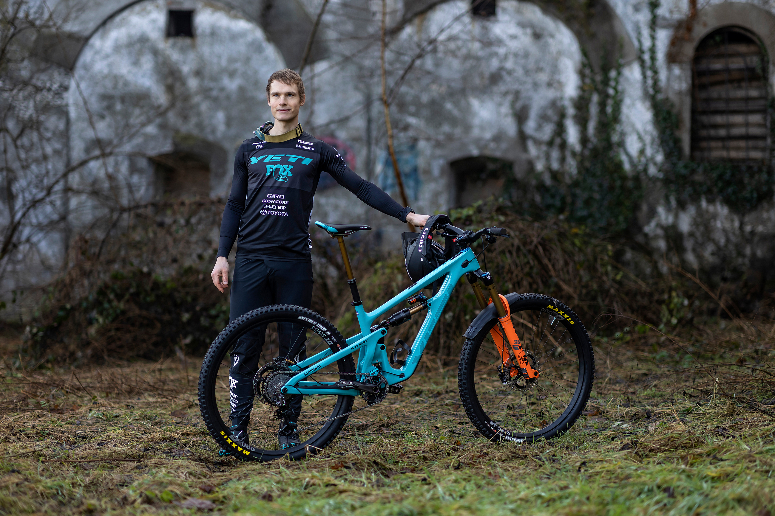 Slawomir Lukasik - Yeti / Fox Factory Team - Yeti Cycles