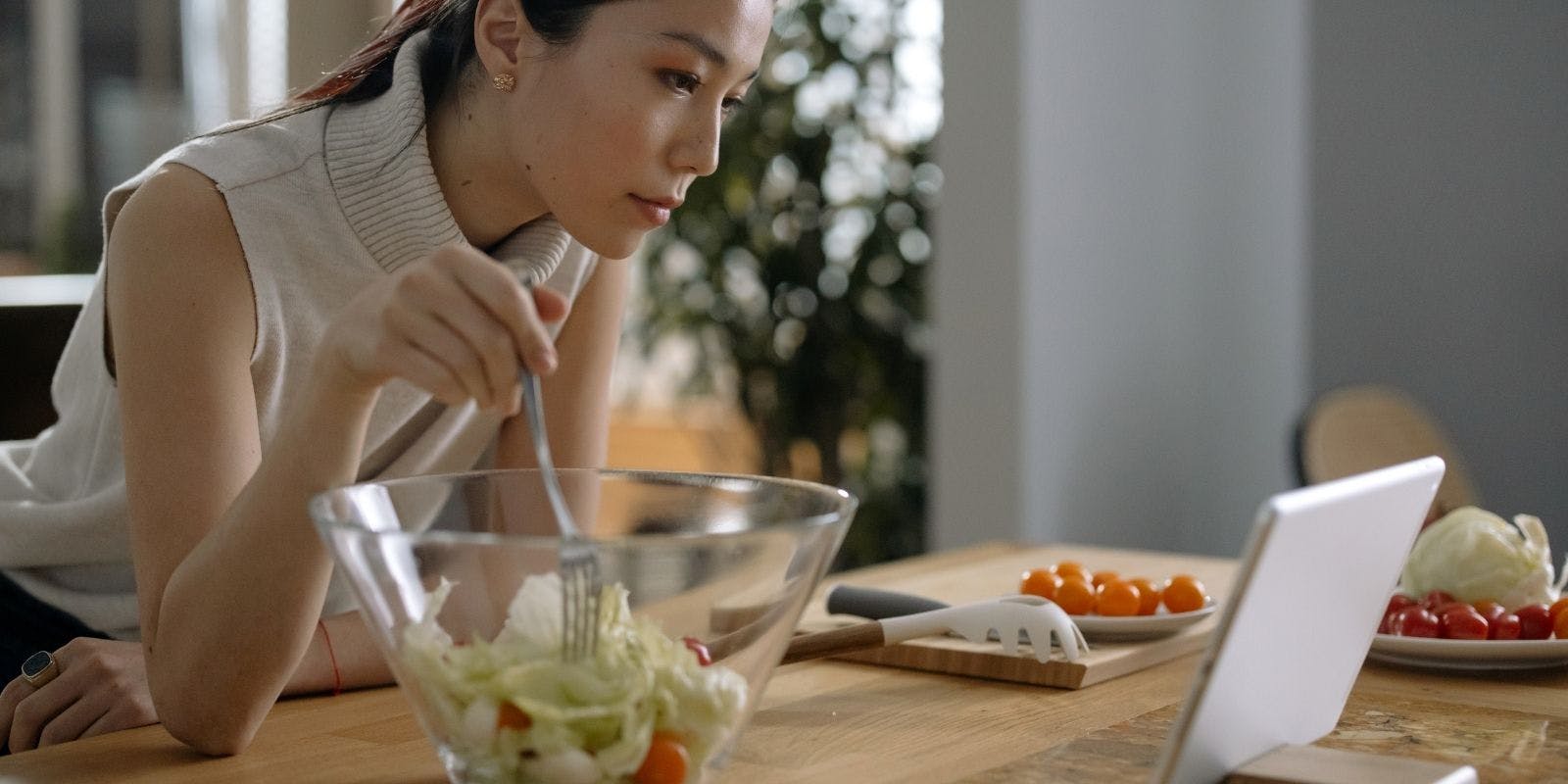 Can A Vegetarian Or Vegan Diet For PCOS Actually Help? | Yoppie Can A Vegetarian Or Vegan Diet For PCOS Actually Help? | Yoppie