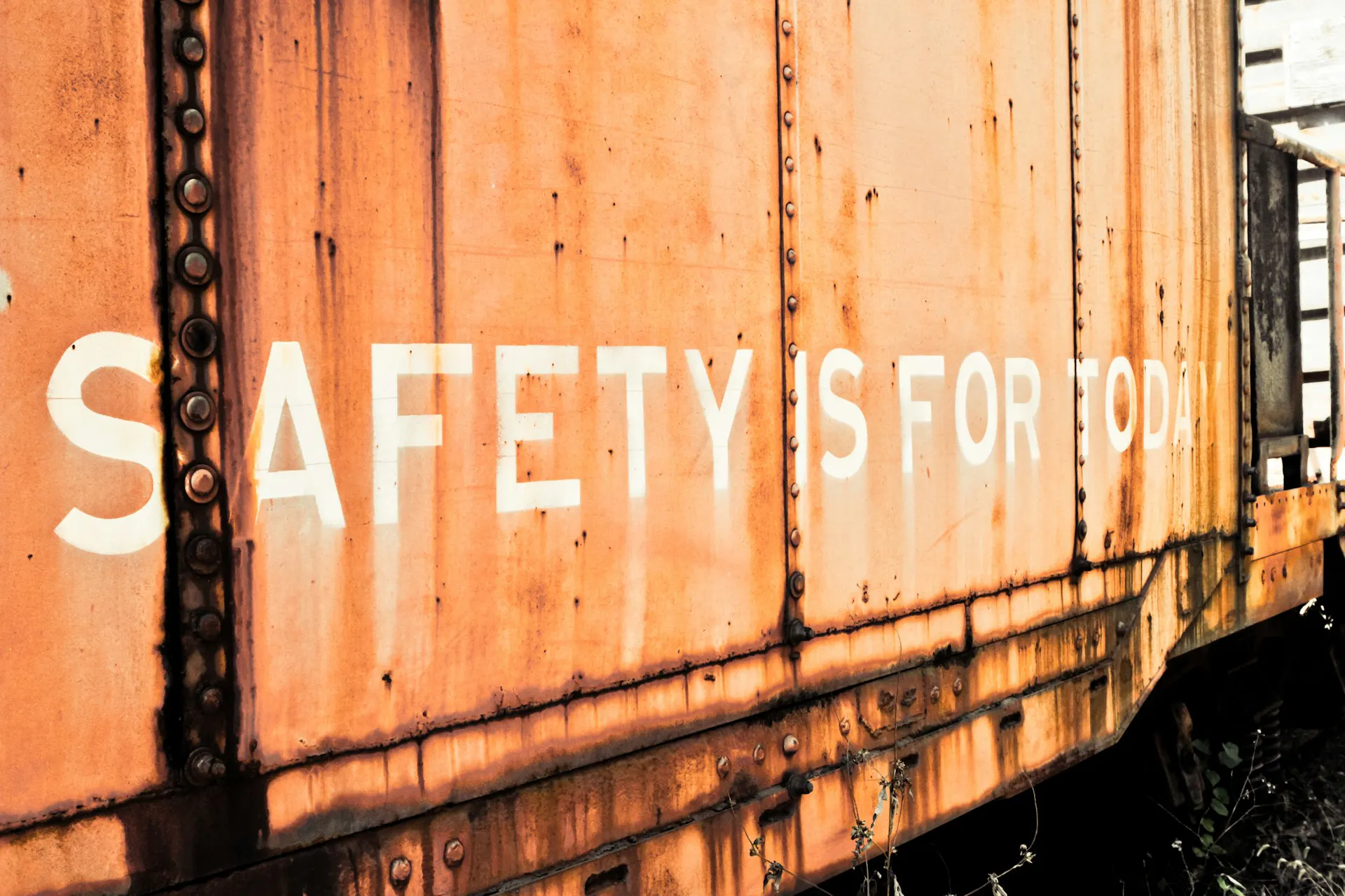 Safety Operating Procedures For Safe Workplaces | Yourco