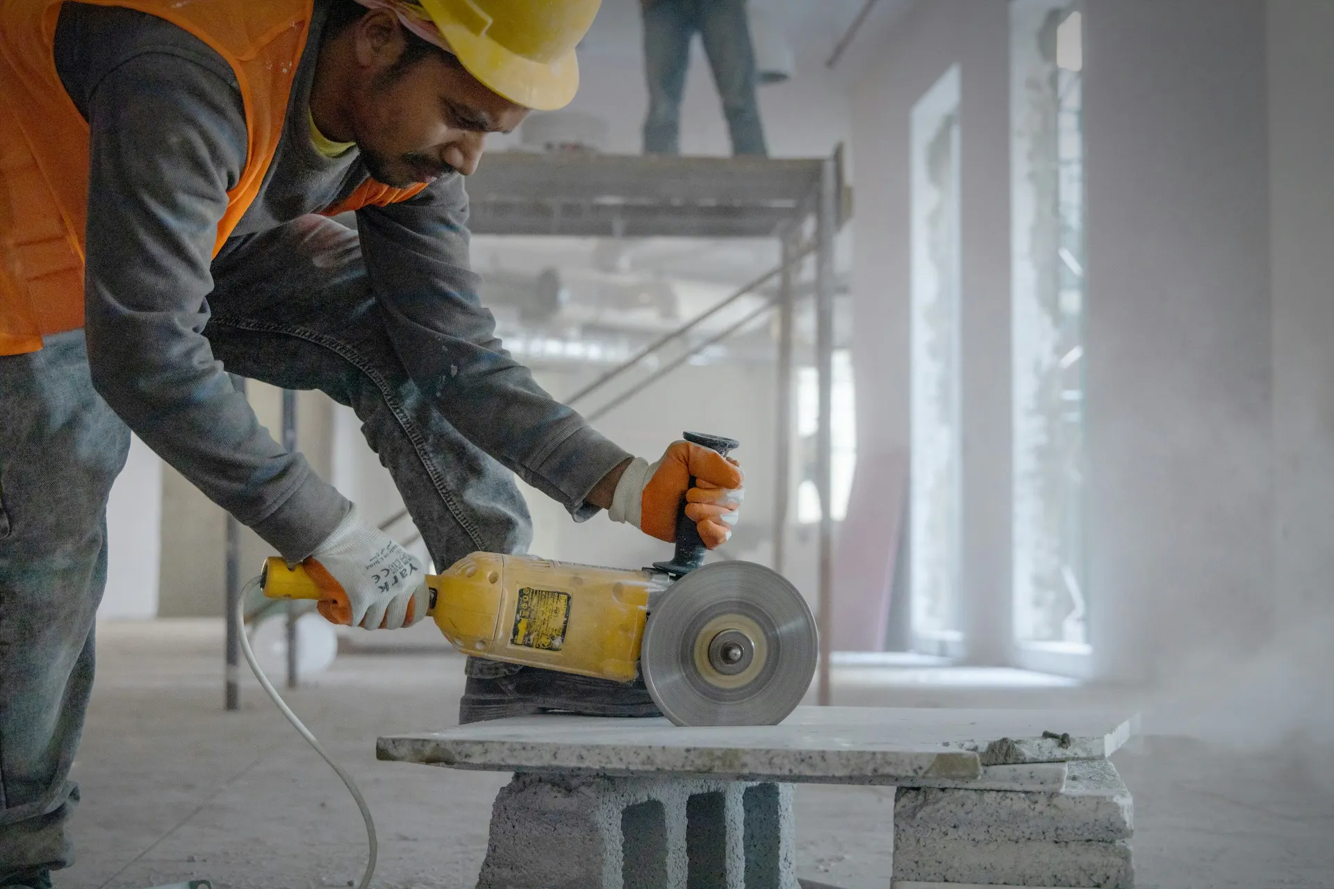 How to Spot Communication Issues in Construction Crews | Yourco