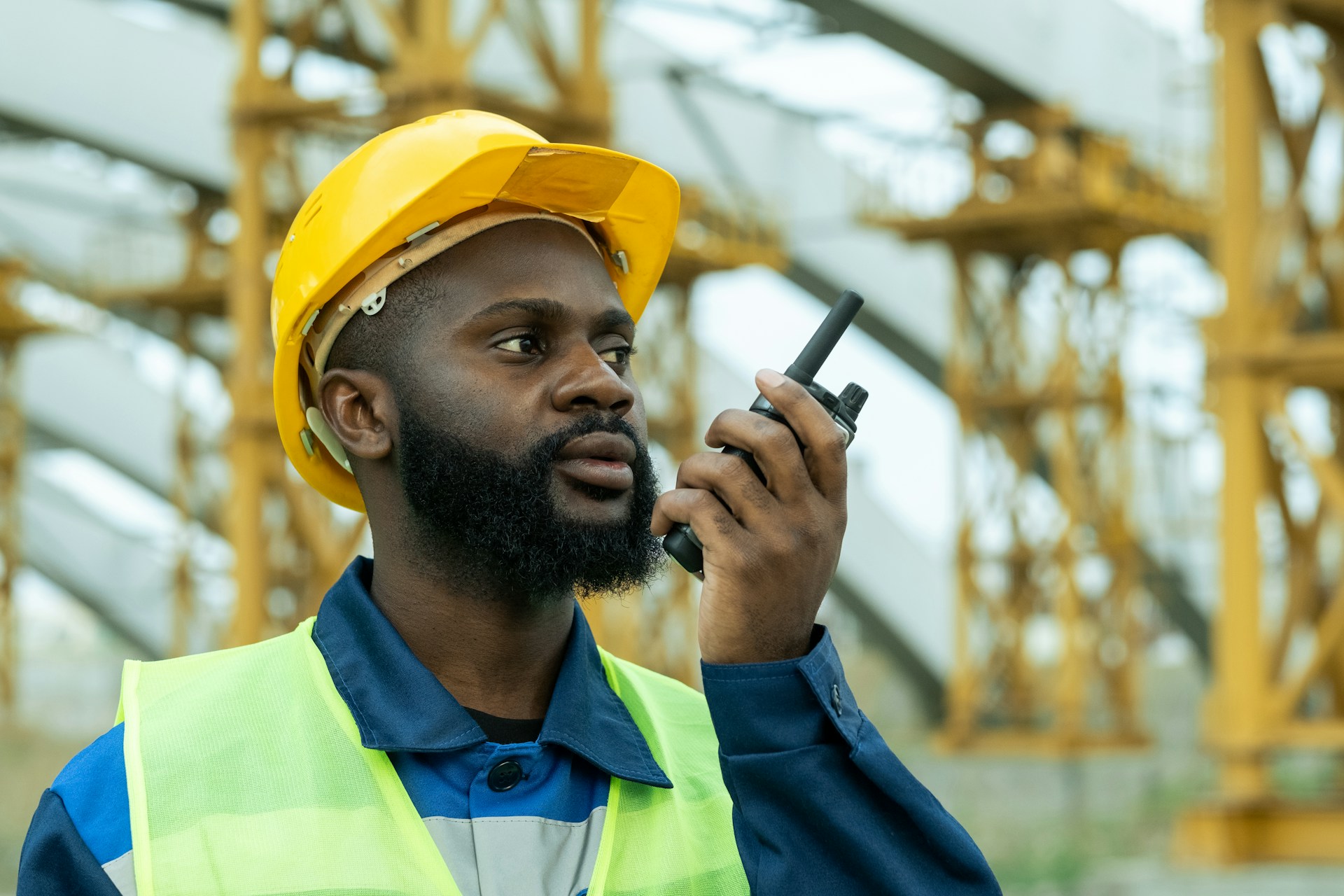 Best Employee Communication Tools for Frontline Workers 2026 | Yourco