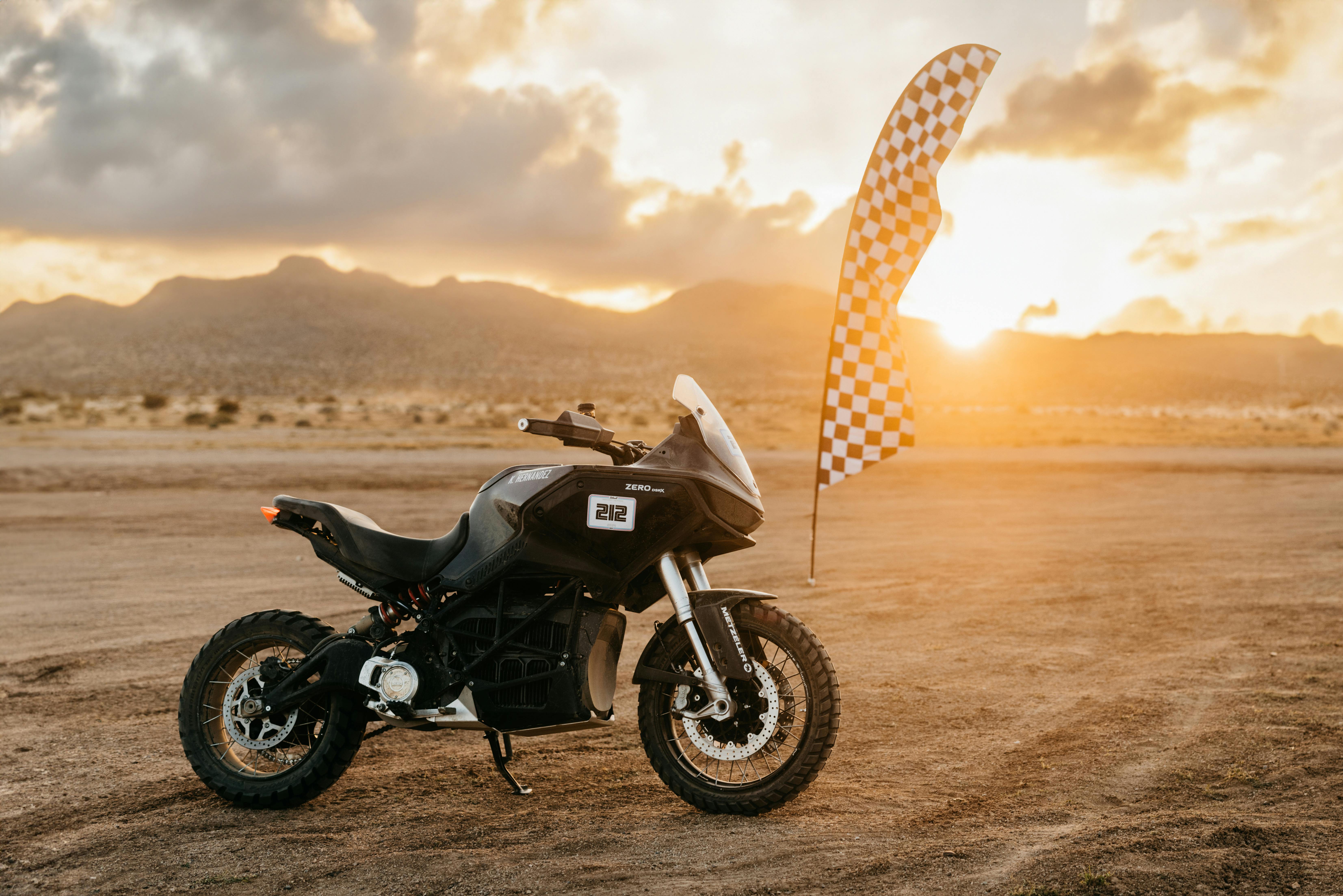 Zero Motorcycles at the 2024 Biltwell 100: Racing the DSR/X to Victory